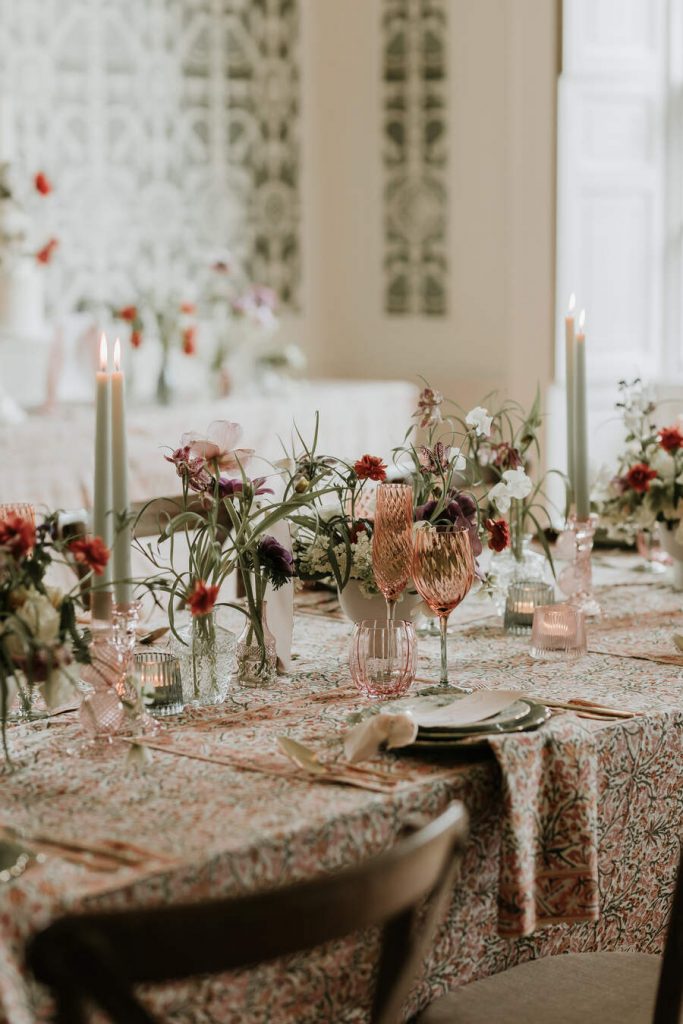 Spring wedding inspiration with floral table linens - Love Story ...