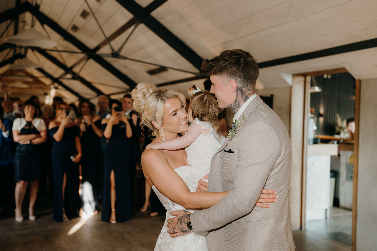 Grangefields Barn wedding; a summer Cripps & Co Celebration - Love ...